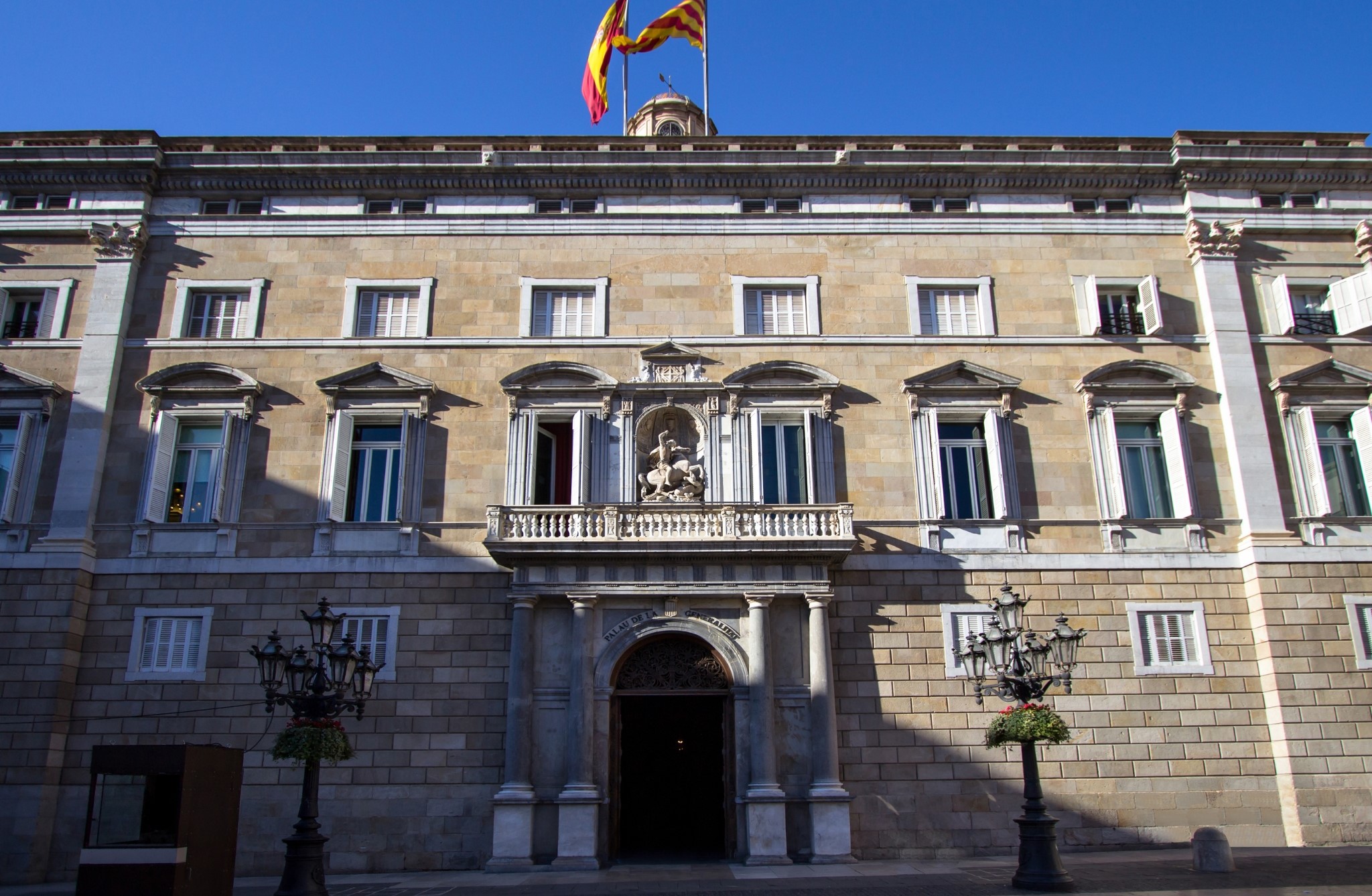 Derribada la regulación del alquiler temporal y de habitaciones en ...