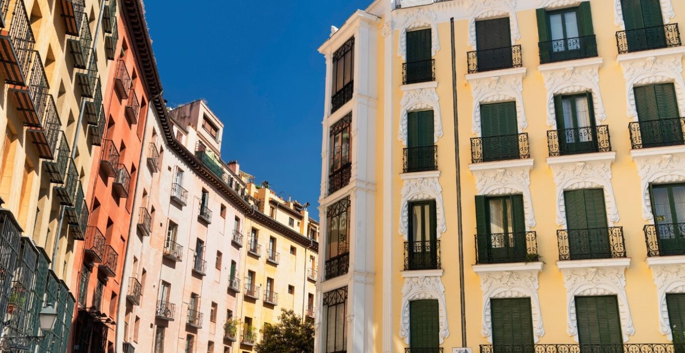 Las 4 claves para alquilar tu piso en Madrid en 2025 | Housfy