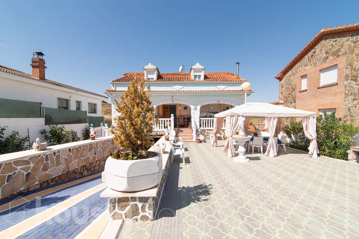 Casa vendida en Calle Valhondo, Villalbilla | Housfy